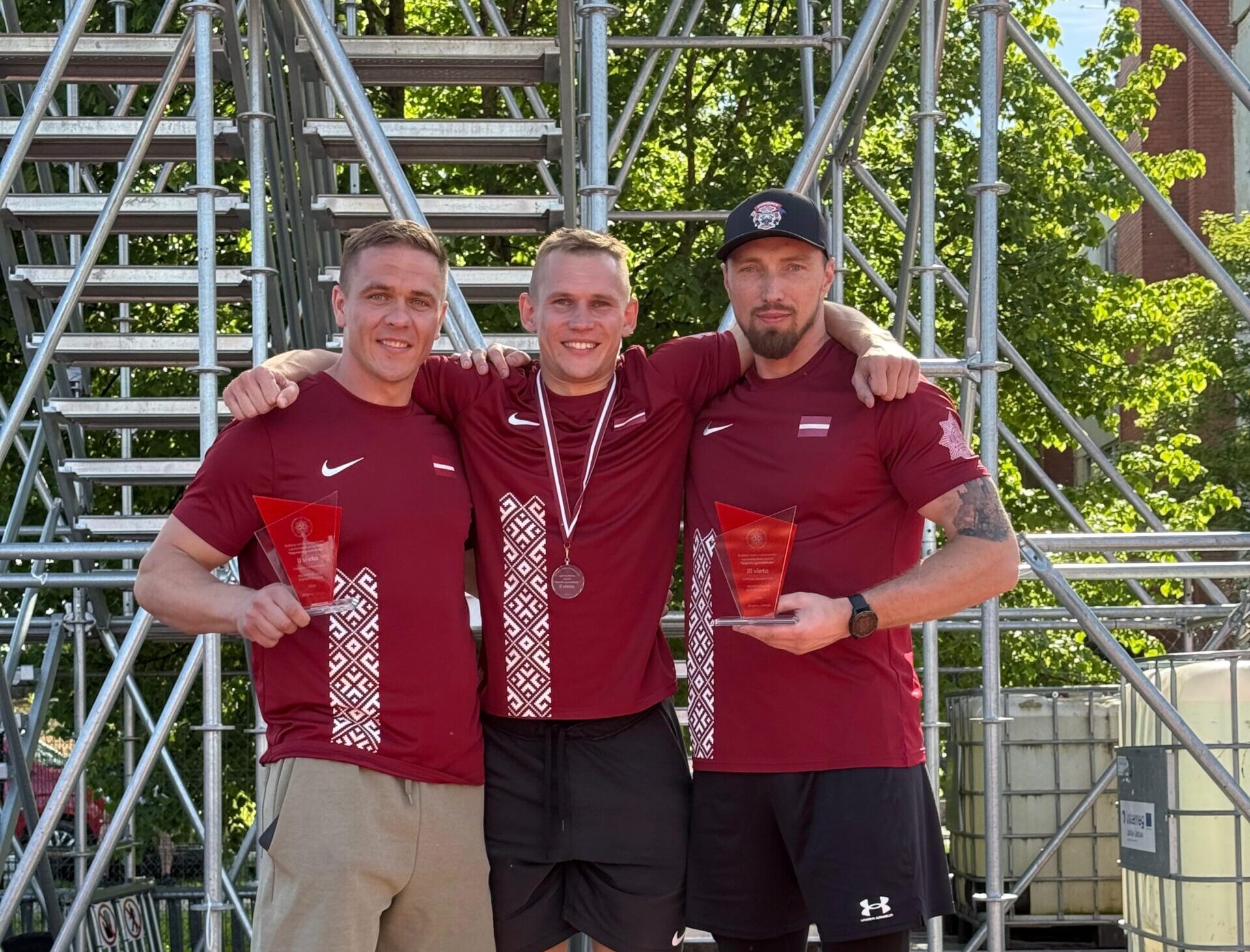 Stiprākais ugunsdzēsējs glābējs Latvijā - atkal no Jelgavas - ZZ.lv